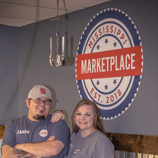 Antique store, gift shop | Davenport, IA | Mississippi Marketplace